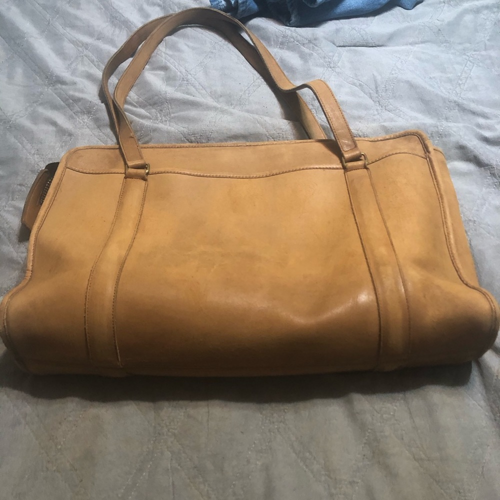 Vintage Coach Embassay Bag 1970’s - Gem